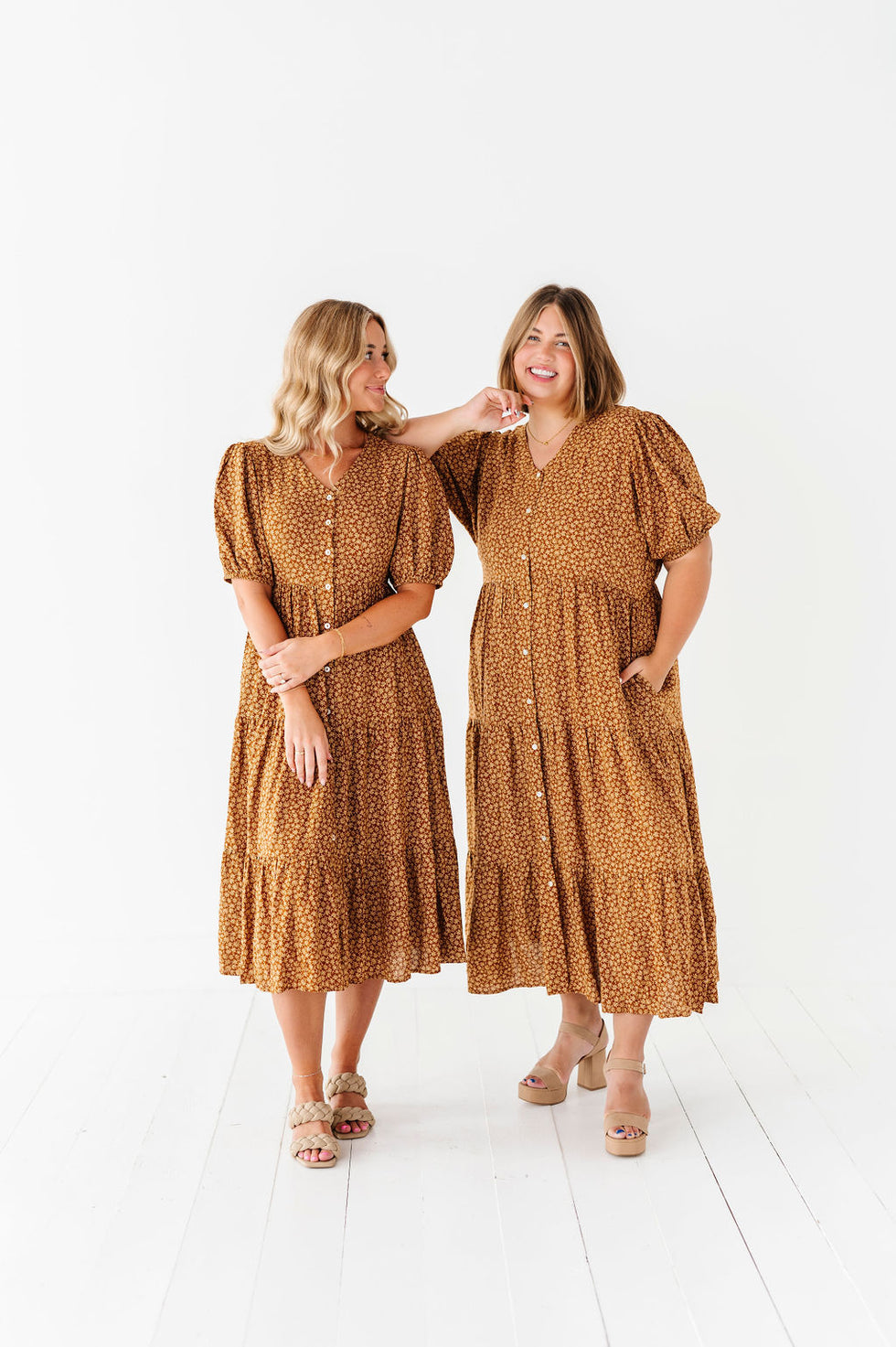 Fiona Floral Dress in Autumn Daisy - Size 3X Left – Livy&Kate Clothing